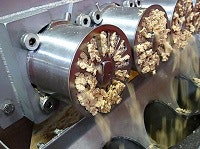 Equipment: Hinds-Bock Introduces Moist Streusel Depositor | Food Processing