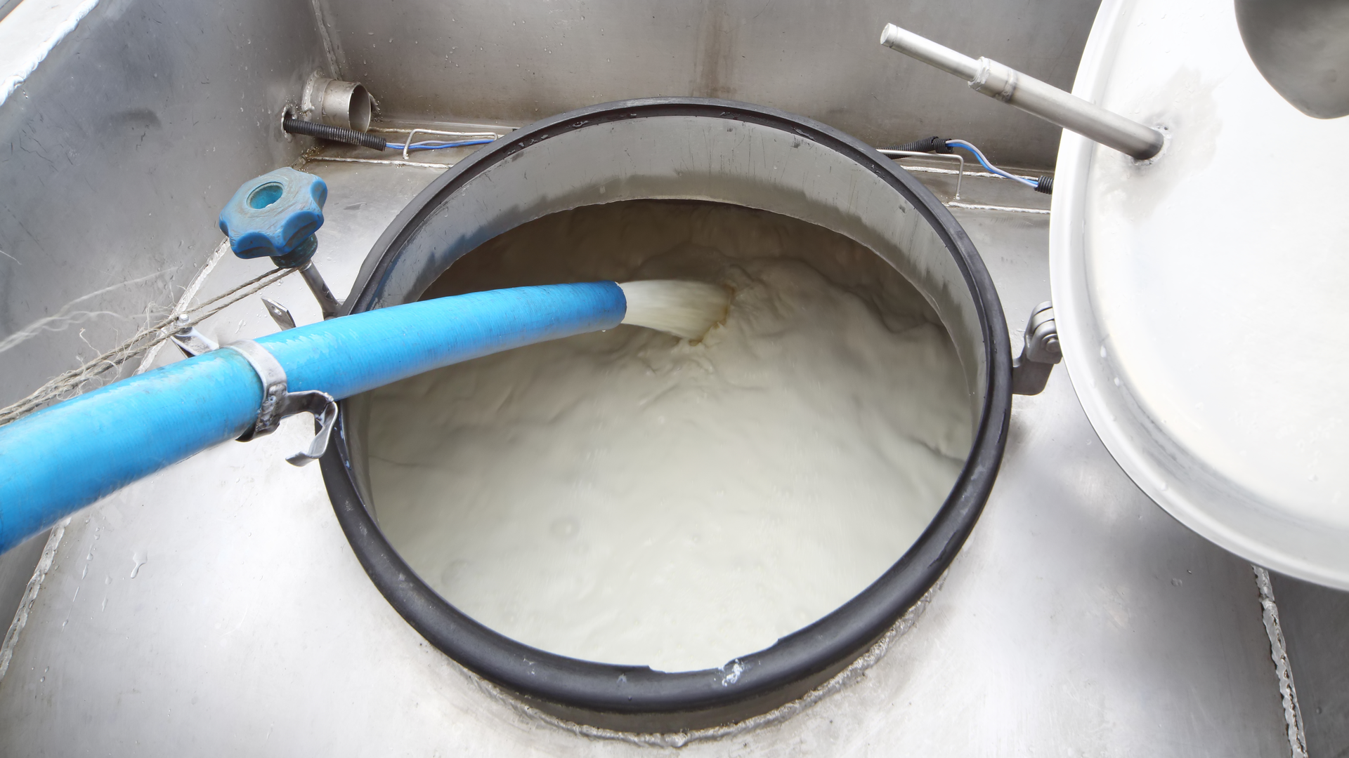 Dairy Supply Imbalance Leading to Fresh Milk Dumps into Milwaukee Sewer ...