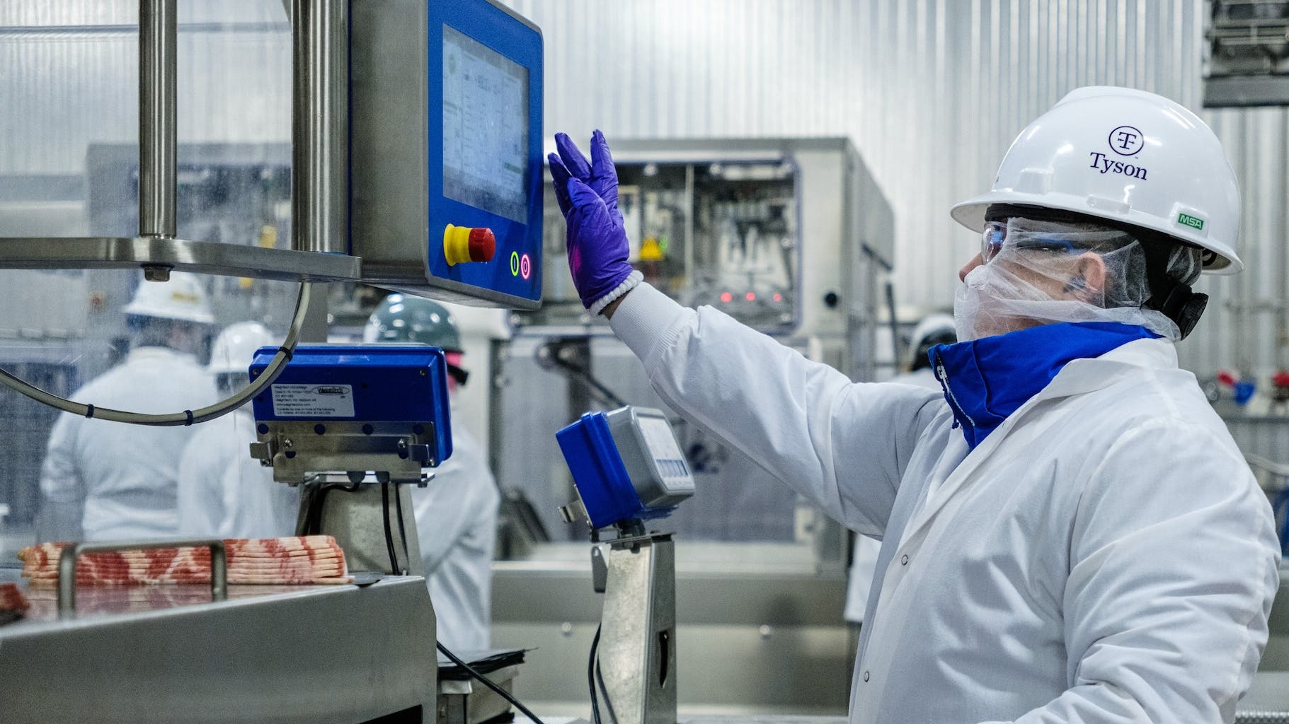 Tyson Foods Opens New Bowling Green, Kentucky, Bacon Processing Plant ...